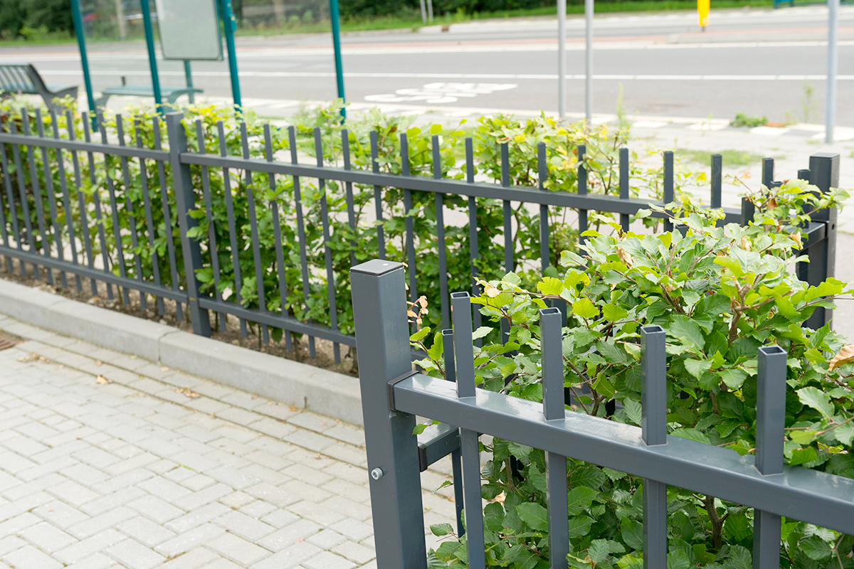 Spijlenhekwerk met vierkante spijlen: sterk en stijlvol