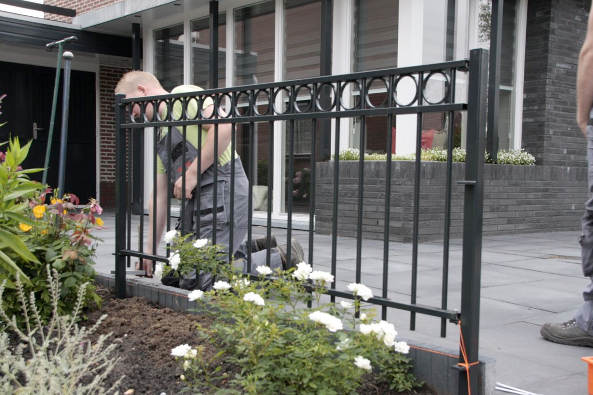 5 Tips voor het Kiezen van het Perfecte Sierhekwerk dat Bij Jouw Tuin Past